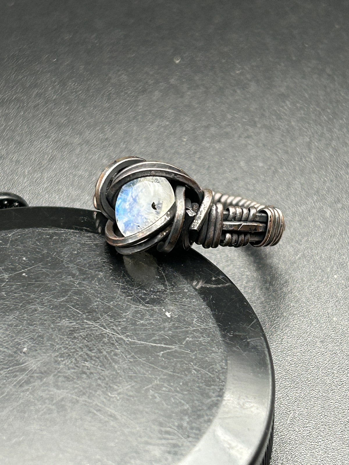 Neuralyzer Ring - IMGBAT